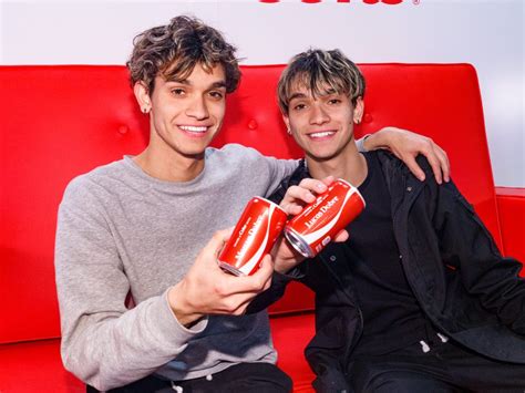 Famous Celebrity Twin Siblings