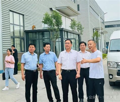 李海峰到长葛市调研时强调 聚焦主业深耕细作 打造行业 隐形冠军”印刷企业建设