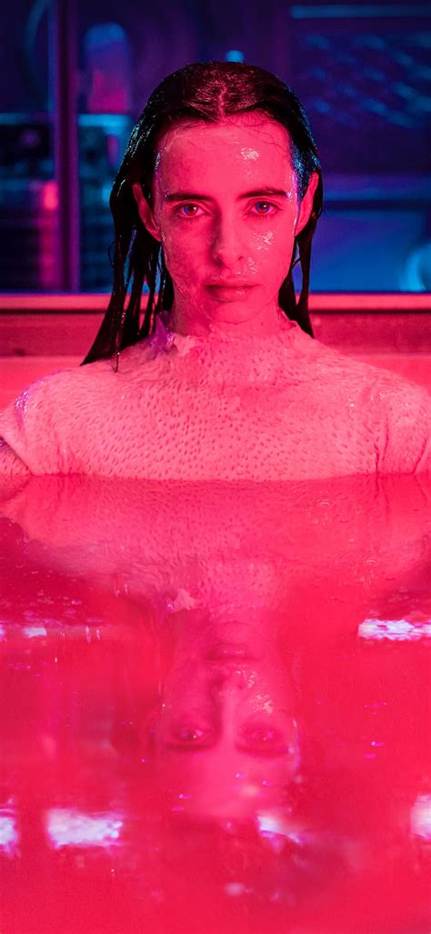 1179x2556 Resolution Krysten Ritter Orphan Black Echoes 2024 1179x2556