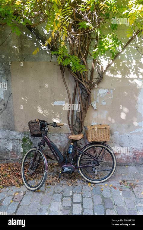 France Paris 18th Arrondissement Pigalle Cite Veron Quiet Cobbled