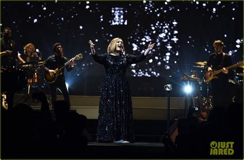 Adeles 25 Opening Night Tour Videos Watch Now Photo 3594595