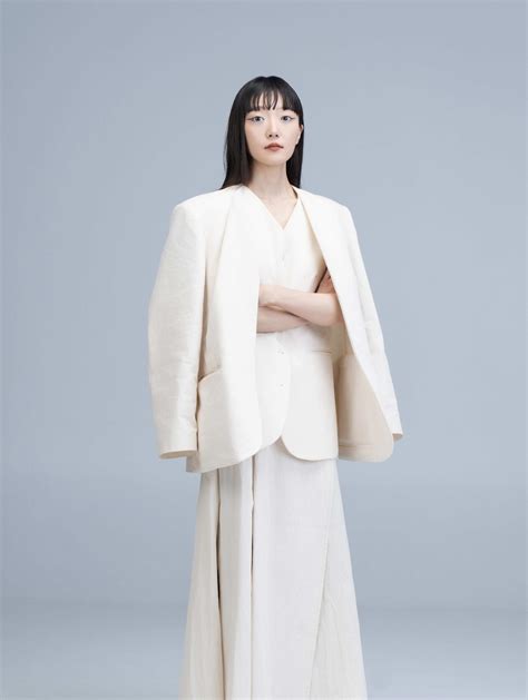 Mooni Perry Chat Centre For Heritage Arts And Textile