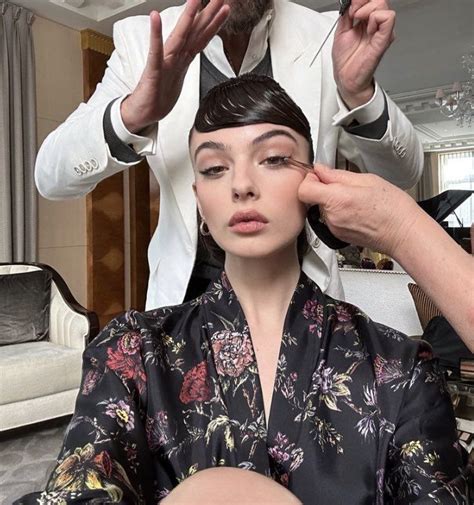 Deva Cassel Deva Pretty People Beauty Face