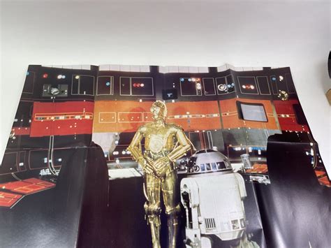 C 3po No Silver Leg — Confirmed From Star Wars Official Poster