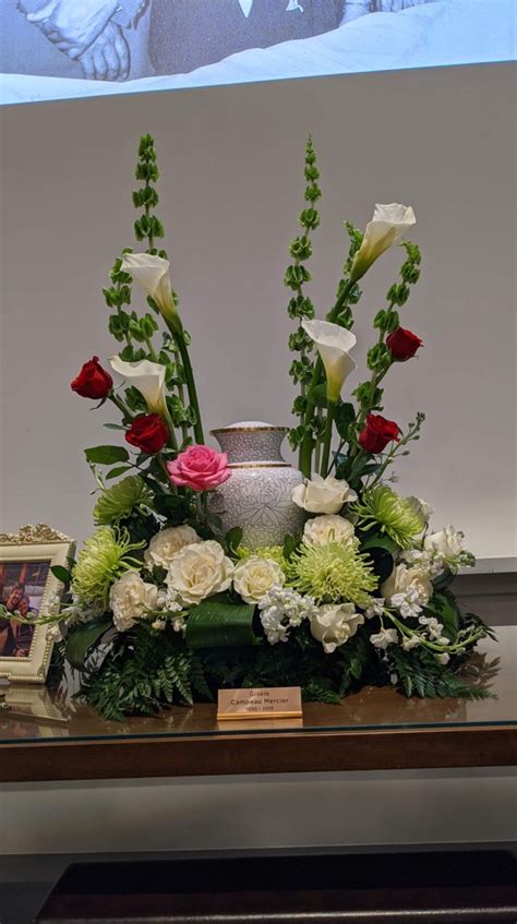 Arrangements Pour Urne 13 Salon Lfc Laval Rive Nord