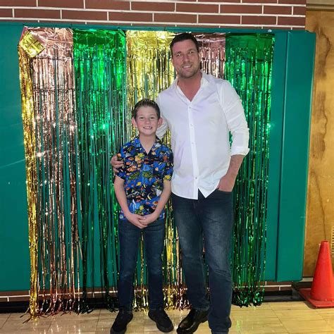 Kate Quigley When Youre The Wannabe Milf Aunt Who Ends Facebook