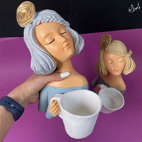 مجسمه دختر فنجان به دست دلبرباش