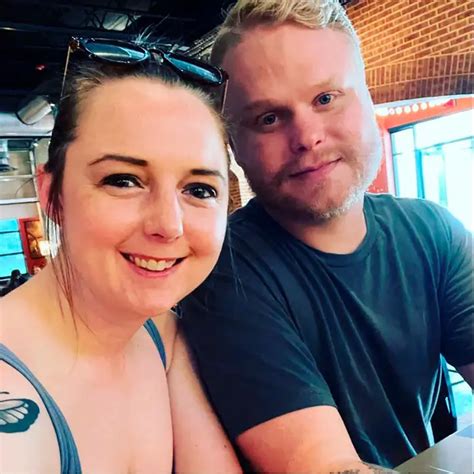 El Caso Meagan Hall La Policía Que Fue Despedida Por Engañar A Su Esposo Con 6 Compañeros De