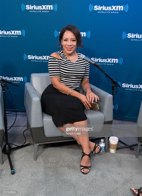 Selenis Leyvas Feet