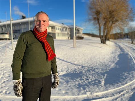 Gjerstad Kommunedirektøren Fra Harstad Til Gjerstad Per Gunnar Johnsen Lover å Levere