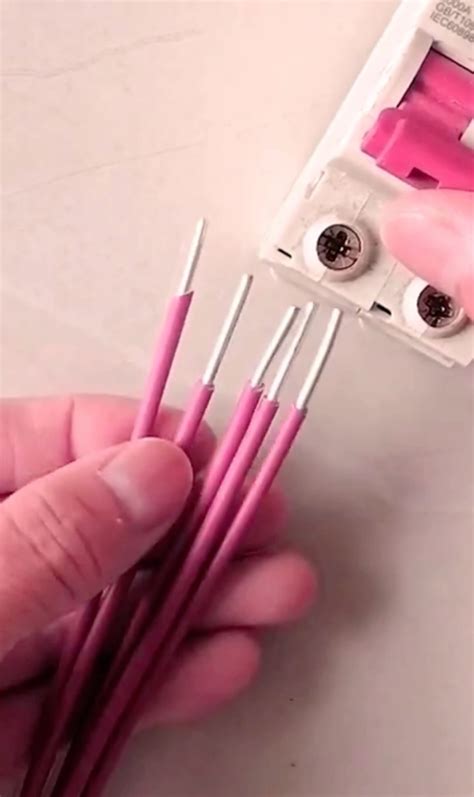 Empalme De Cables Eléctricos Cómo Empalmar Varios Cables En Un Solo Punto Electricidad