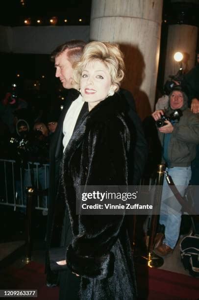 114 Eddie Murphy 1993 Photos And High Res Pictures Getty Images