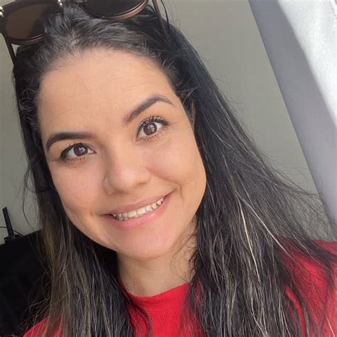 Karollyne Estella Karollyneestella • Threads Say More