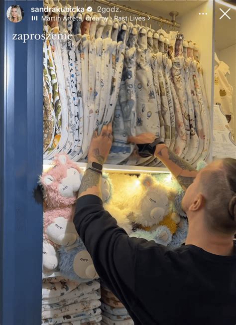 Przejęty Aleksander Baron Kompletuje Wyprawkę Dla Syna A Sandra