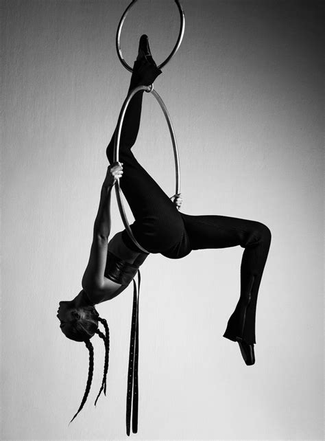 Gigi Hadid For V Magazine Spring 2022 Hawtcelebs
