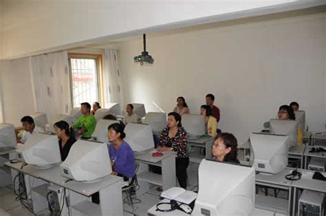 市电教馆业务培训促课题研究升服务技能 鄂尔多斯教育在线