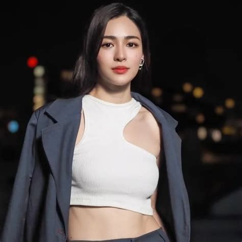 Chat With Twan Text Or Voice Enjoy Ai Chat Free And Safe