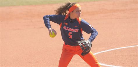 Danielle Trezzo 2016 Softball University Of Illinois Athletics