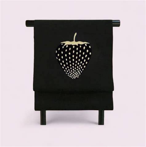 甘くない苺？”幻の帯が復活！限定受注販売決定江戸時代末期から伝わる伝統染色技術で作られた美しいのに甘く Genic Pressジェニックプレス