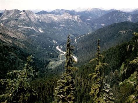 4 Ev Friendly Road Trips For Summer