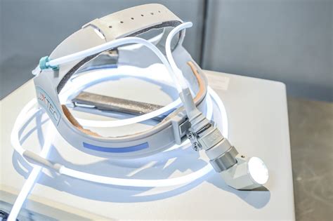 Luxtec 9300xsp Xenon Fiber Optic Light Source With Integra Head Light