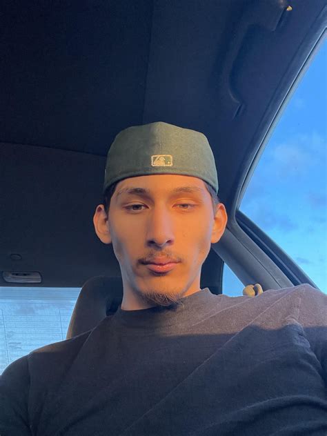 Serve Your 18 Yo Superior 😈😈 R Collegemalefindom