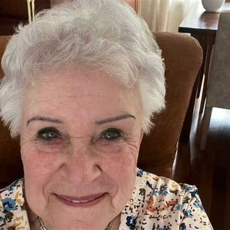 Zie De ☀️zijde Van Het Leven Joycevanderburgh • Threads Say More