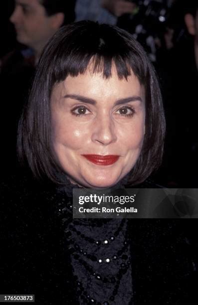 Diane Venora Photos And Premium High Res Pictures Getty Images