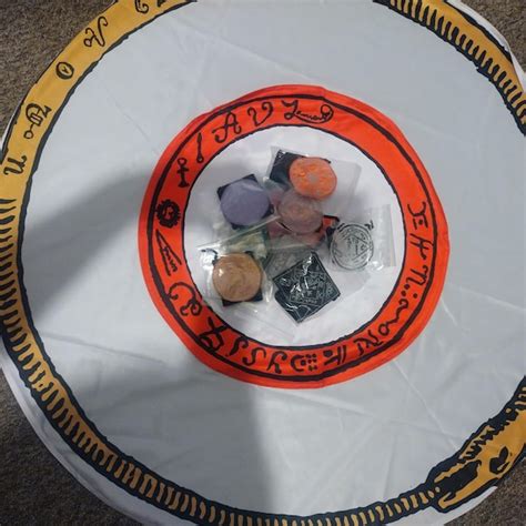 Set Of I Ching Dice With Instructions Oracle Divination Etsy