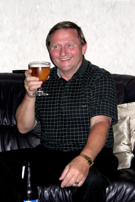 Henny Van Bezouw Hét Nationaal Condoleanceregister