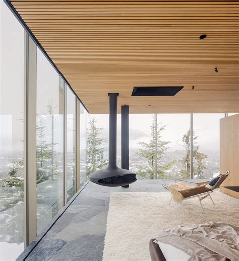 Vitrocsa Showcases Innovative Window Systems Through Canadian Home