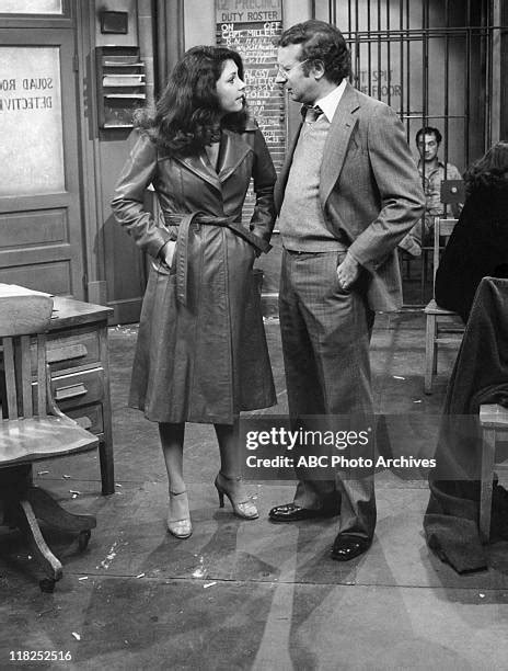 12 Steve Landesberg Diana Canova Photos And High Res Pictures Getty Images