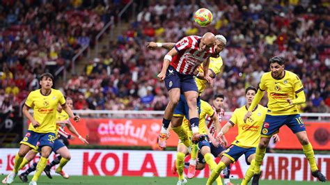 Javier Chicharito Hernández Sidelined From Chivas Training After