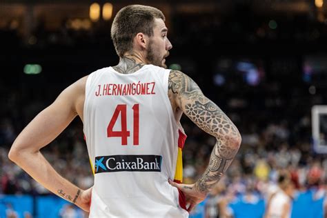 Fans Can Thank 2 Raptors Legends For Juancho Hernangomez