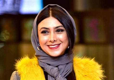 رقص دونفره آزاده صمدی و سیامک انصاری در یک فیلم ویدئو بازیگر ۳۶۰