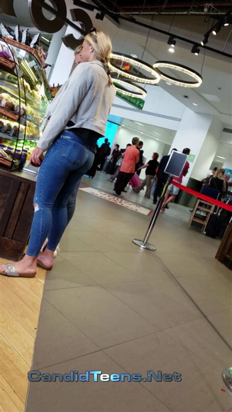Beautiful Face Teens In Sexy Tight Jeans Candid Teens