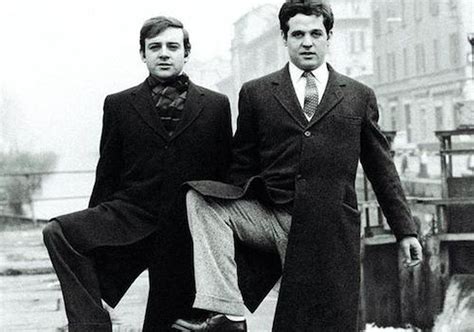 La Biografia Intelligente Di Cochi E Renato Milanozone