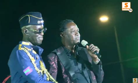 Duo Exceptionnel Baaba Maal Surprend Ngaaka Blindé Sur Scène Senego Tv