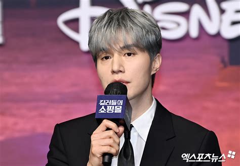 킬러들의 쇼핑몰 이동욱 다정다감하고 유머러스한 저 연기 위해 살벌해져 엑스포츠뉴스 나무뉴스