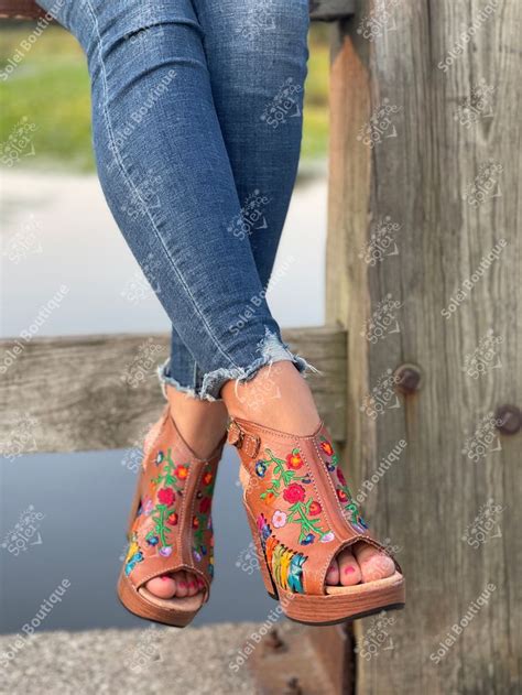 Mexican Leather Block Heels All Size Boho Hippie Vintage Traditional