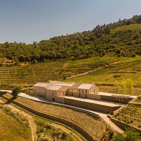 Carlos Castanheira Adds Angular Apartments To Quinta Da Faísca Vineyard