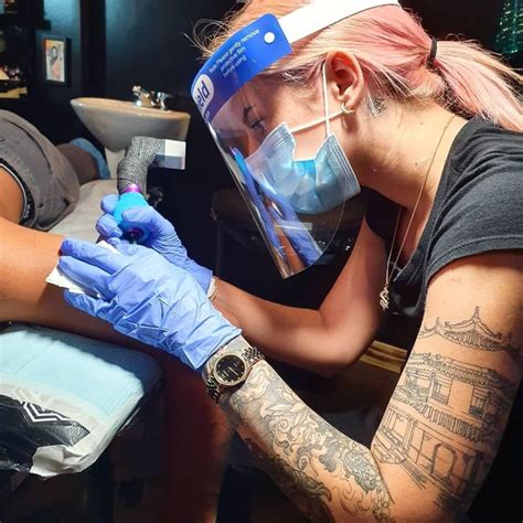 Miko🫣 Young Buff Women I Love My Girlfriend