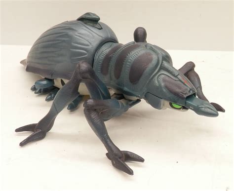 Vintage Starship Troopers Tanker Bug Shooting Beetle Action Figure 7