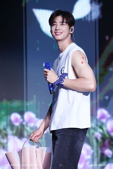 Eunwoo Biceps Eunwoo Muscle Eun Woo Smile Cha Eun Woo