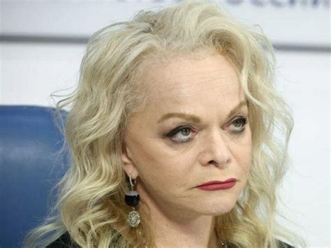 Лариса Долина недавно столкнулась с неприятной ситуацией в сети где