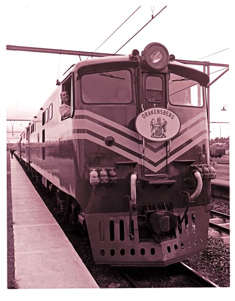 Sar Class 5e1 Srs 4 With The Drakensberg Atom Site For Drisa