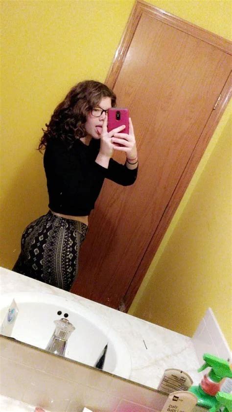 Barely Legal Scrolller