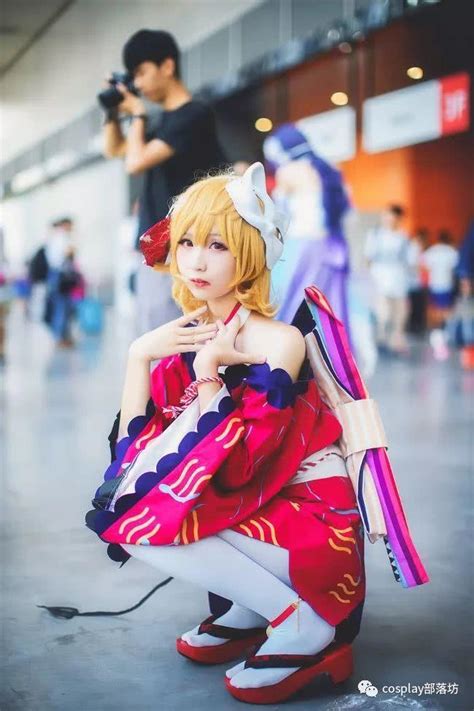 Cos：东方project，场照芙兰朵露·斯卡雷特斯卡雷特芙兰赤眼新浪新闻