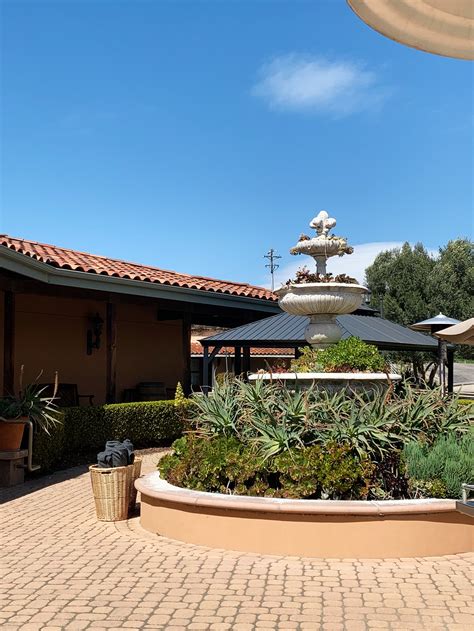 Travel Guide 3 Nights In San Luis Obispo — Take Off Your Party Dress