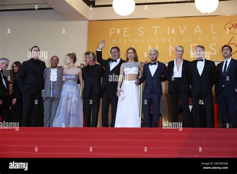 Sean Penn Hopper Penn Dylan Penn Charlize Theron At The Premiere For The Movie The Last Face